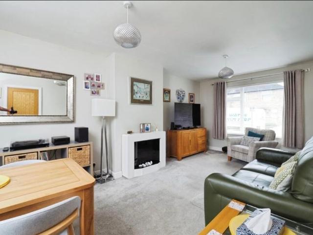 3 Bed End Terrace, Shelley Avenue, NG11