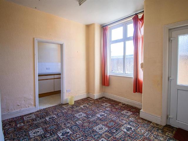 3 Bed End Terraced House to Let on Blackpool Road, Preston