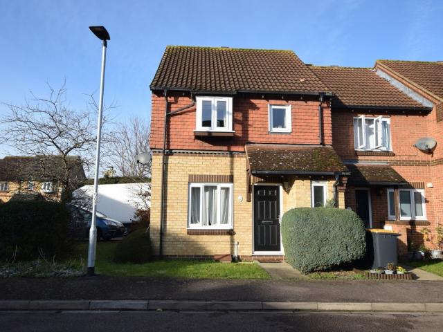 3 bed End Terraced House To Let