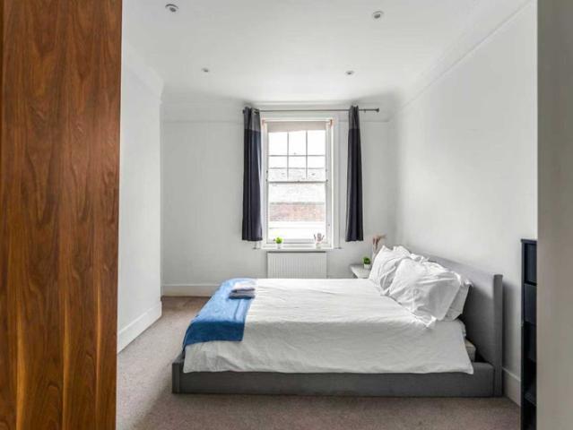 3 bed entire flat to let, central Bloomsbury, UCL