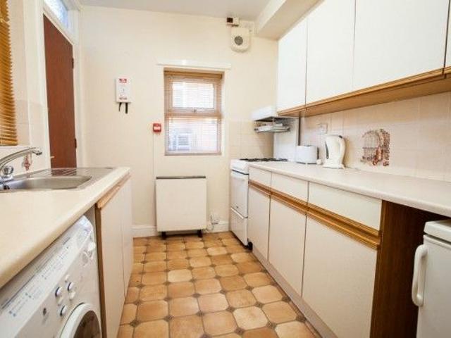 3 Bed Estcourt Terrace, Headingley, Ls6