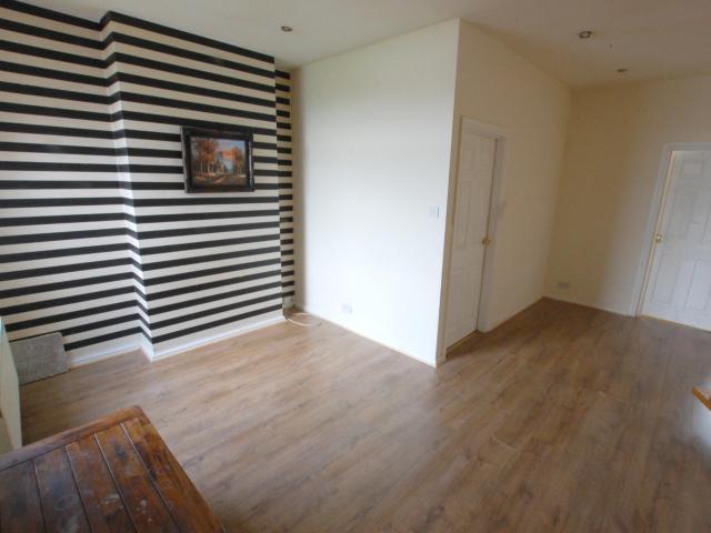 3 Bed Flat Mansfield Road Sheffield S12 2AP Hallam Hills Ltd