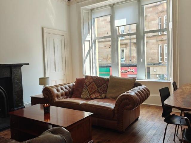 3 Bed Flat, Mclennan St, G42