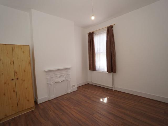 3 Bed Flat, Meads Road, N22