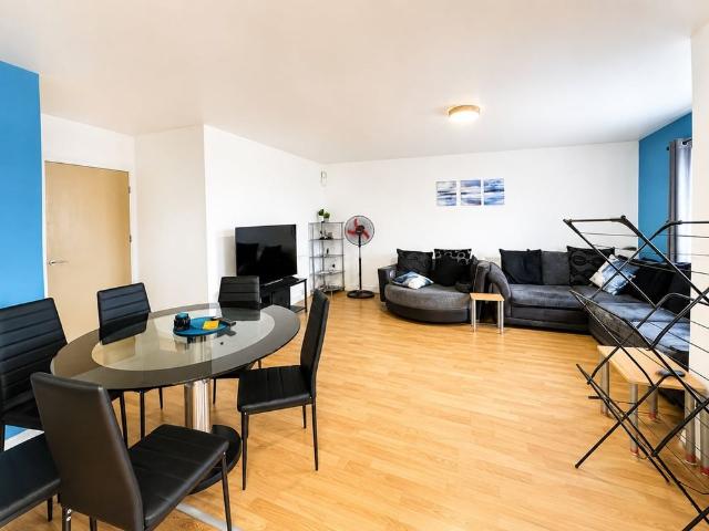 3 Bed Flat, Millicent Grove, N13