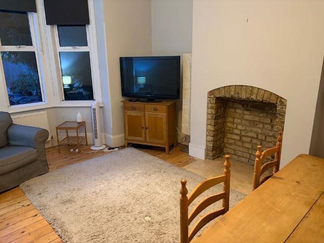 3 Bed Flat, Mount Nod Road, SW16