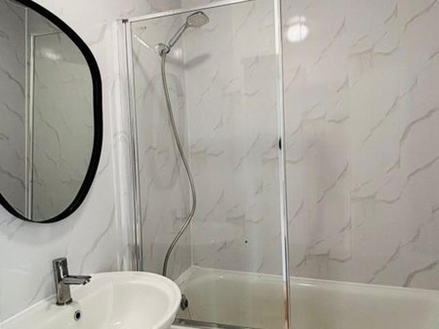 3 Bed Flat – Near Canary Wharf