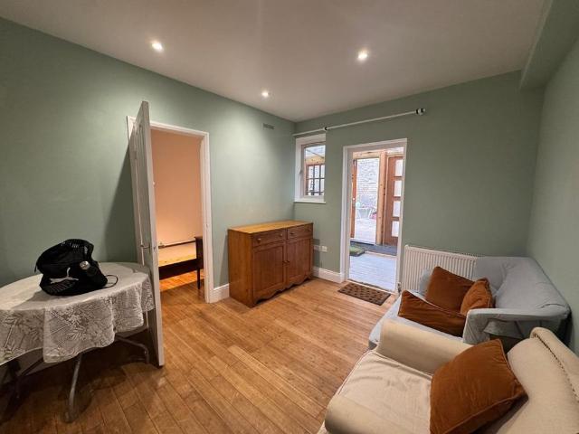 3 Bed Flat, Neasdon, NW10