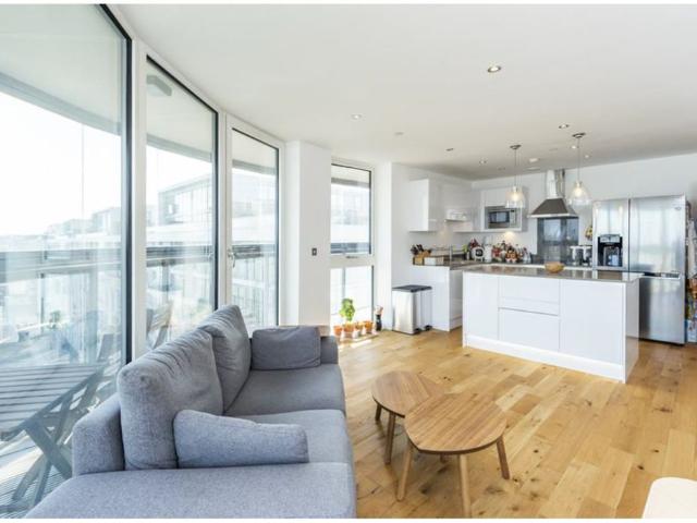 3 Bed Flat, Admirals Tower, SE10