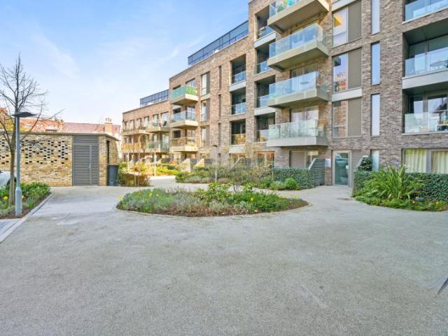 3 bed flat / apartment 2 woods road peckham se15 truepenny's