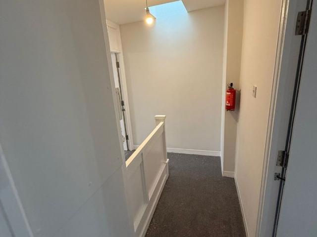 3 Bed Flat, Arrowsmith House, SE11