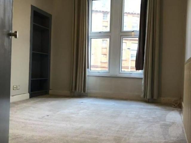 Room in a Shared Flat, Byres Road, G11