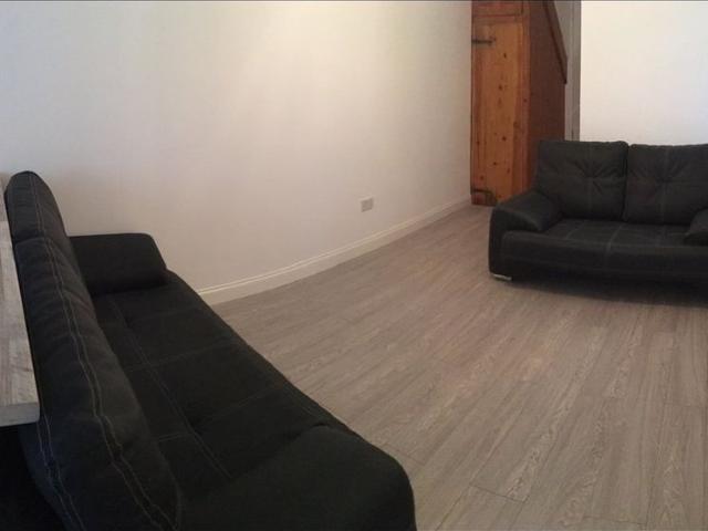 3 Bed Flat, Beck Rd, E8