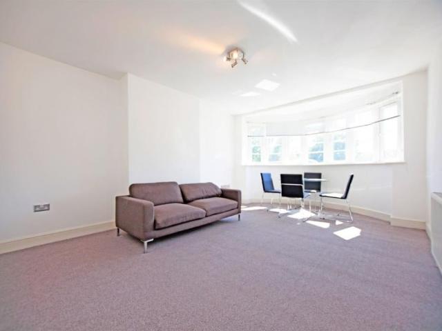 3 Bed Flat, Beaufort Park, NW11