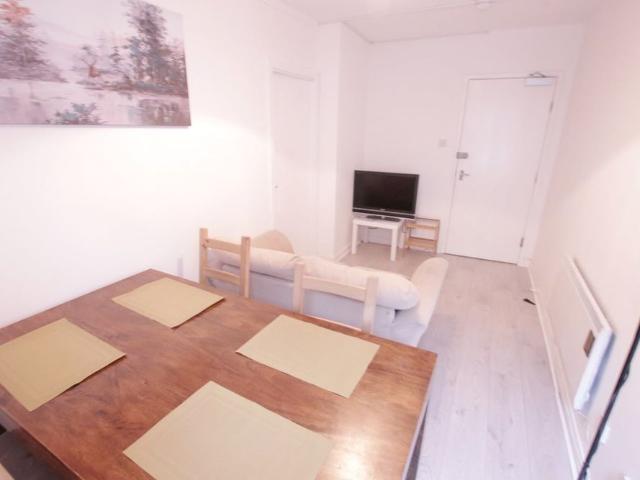 3 Bed Flat, Belmont Street, G12
