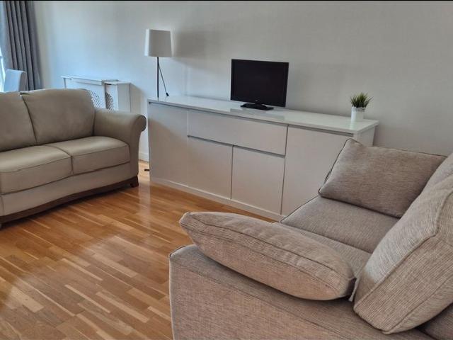 3 Bed Flat, Bell St, G4