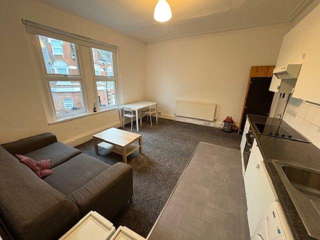 3 Bed Flat, Bounds Green, N22