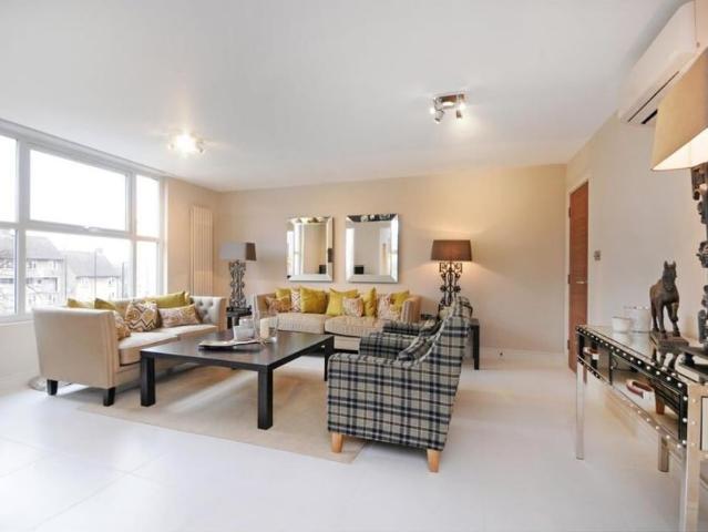 3 Bed Flat, Boydell Court, NW8