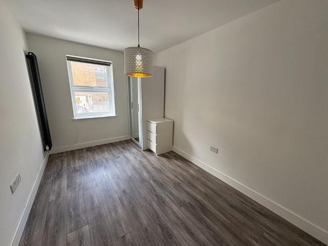 3 Bed Flat, Brick Lane, E1
