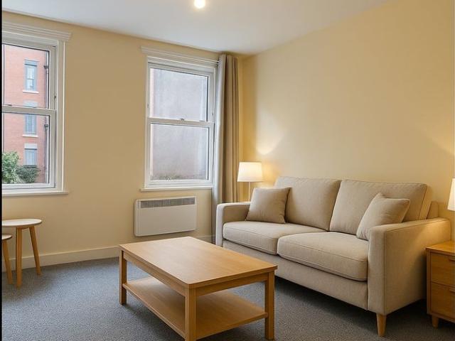 3 Bed Flat, Briggate, LS1