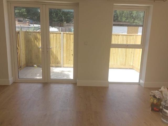 3 Bed Flat, Brighton Road, CR2