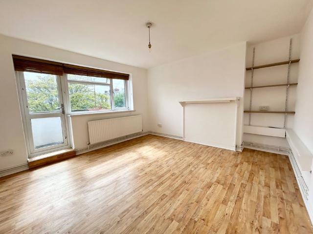 3 Bed Flat, Camberwell, SE5