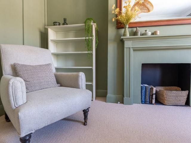 3 Bed Flat, Cato Road, SW4