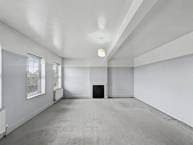 3 Bed Flat, Central Mansions, NW4