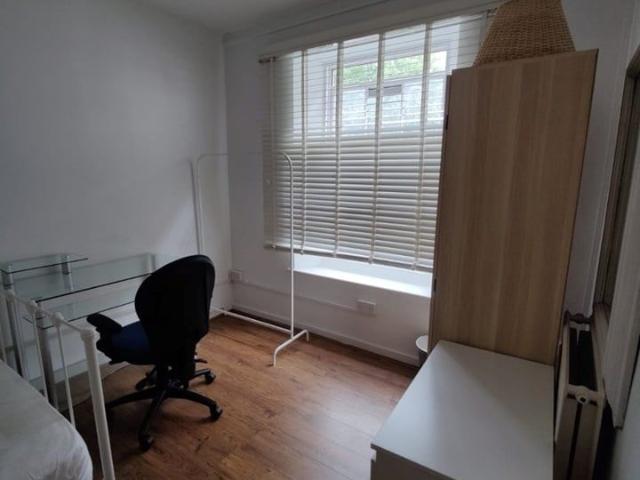 3 Bed Flat, Chamberlain House, NW1