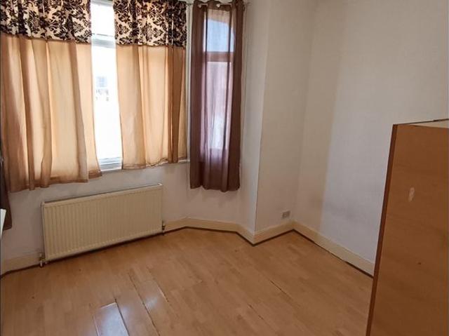 3 Bed Flat, Chandos Mansions, SE25