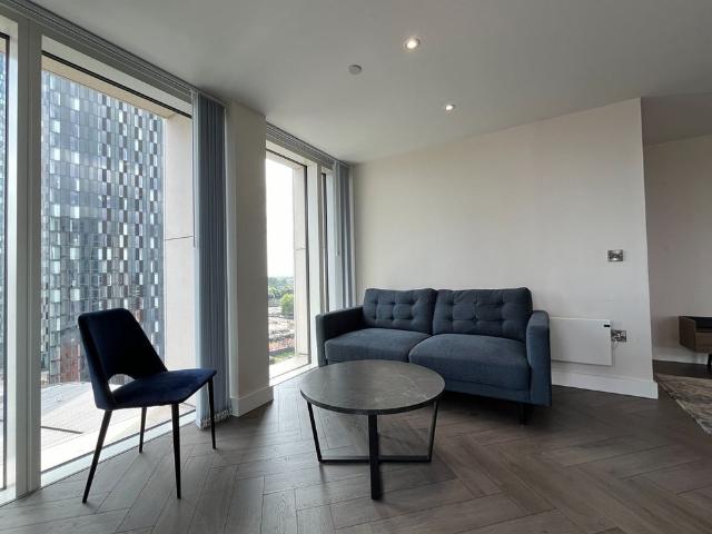 3 Bed Flat, Chester Road, M15