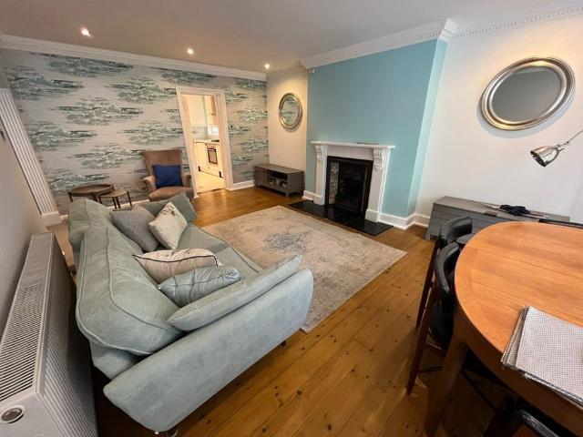 3 Bed Flat, Christchurch Avenue, NW6