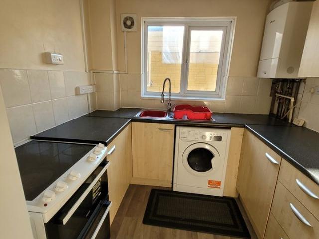 3 Bed Flat, Cotham, BS6