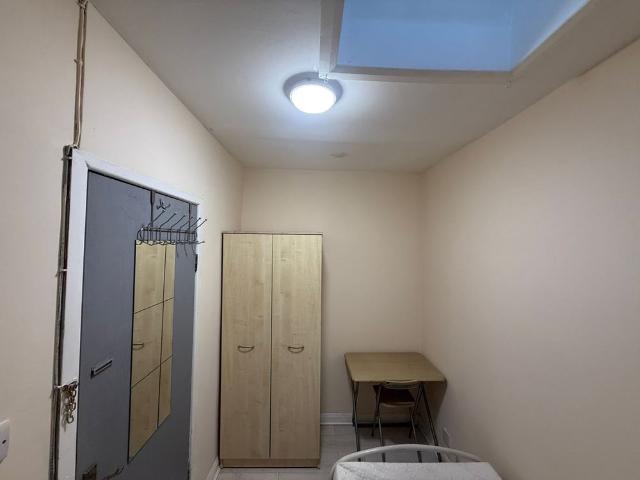 3 Bed Flat, Ealing Broadway, W5