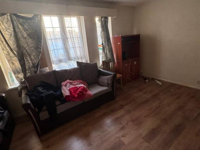 3 Bed Flat, Ealing Road, HA0