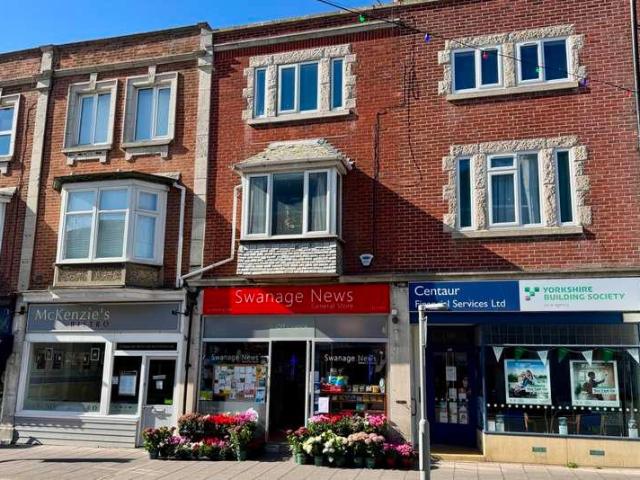 3 bed flat for sale