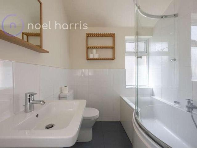 3 bed flat for sale