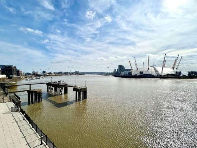 3 bed flat for sale