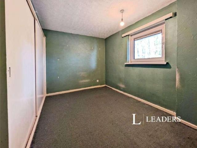 3 bed flat for sale
