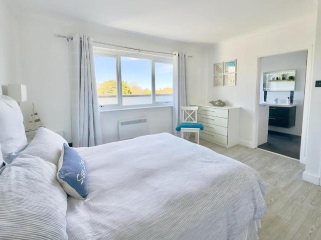 3 bed flat for sale
