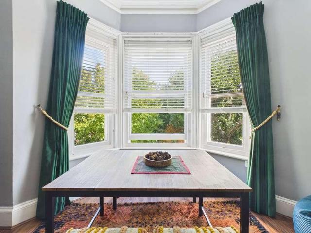 3 bed flat for sale