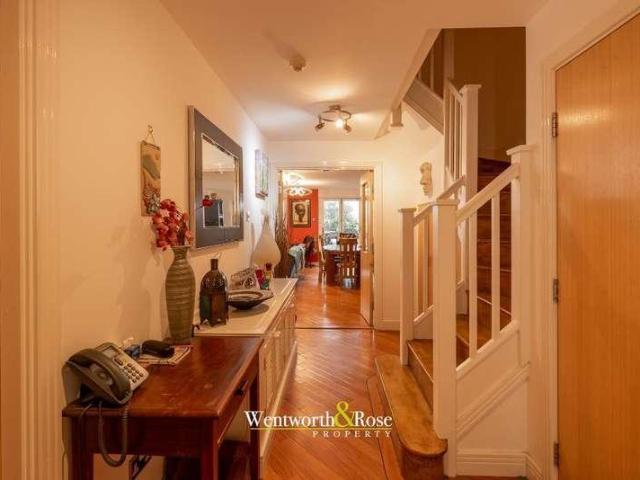 3 bed flat for sale