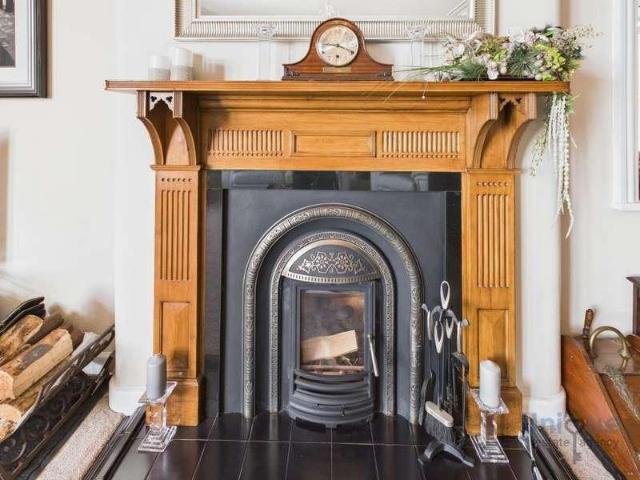 3 bed flat for sale