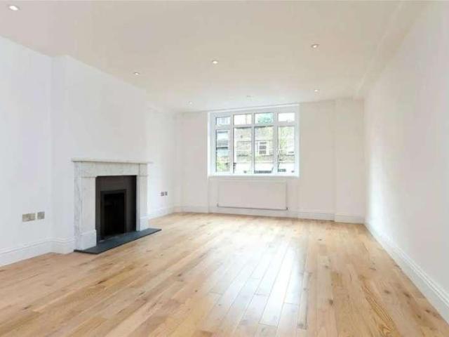 3 bed flat for sale