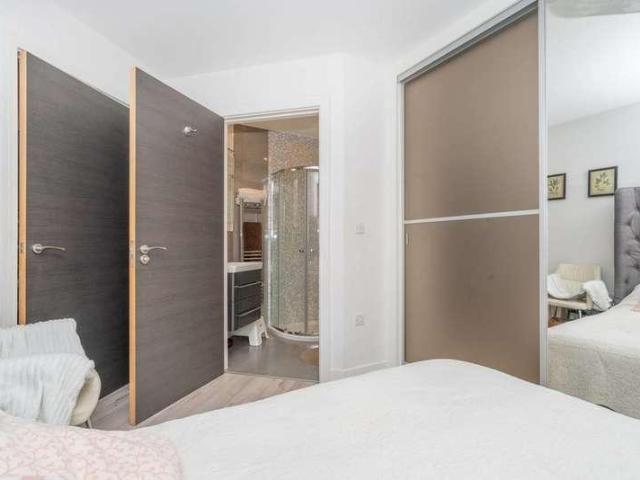 3 bed flat for sale