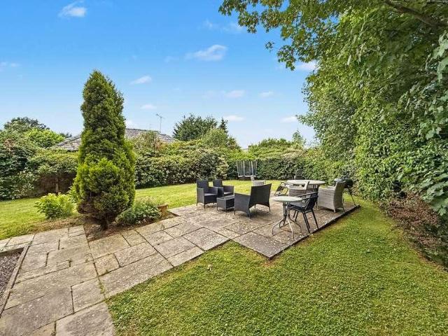 3 bed flat for sale