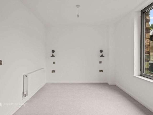 3 bed flat for sale