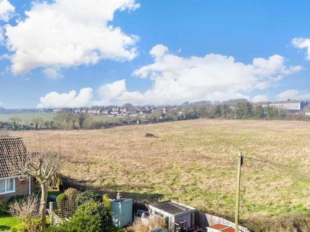 3 bed flat for sale