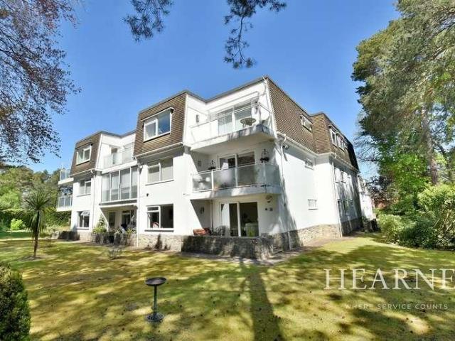3 bed flat for sale