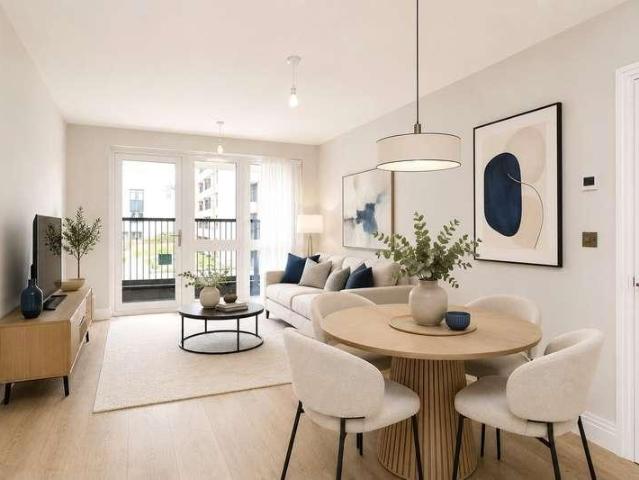 3 bed flat for sale